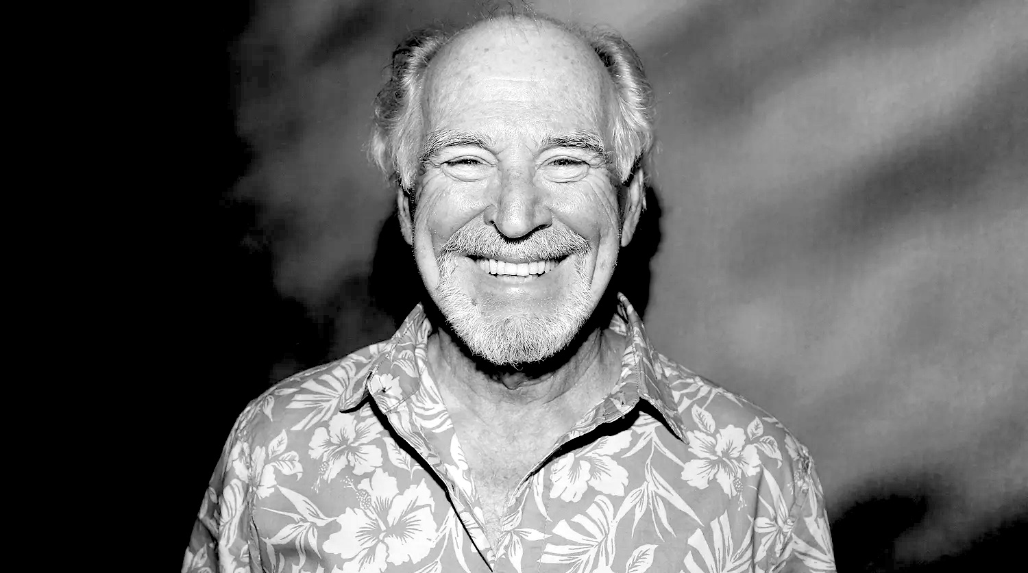 Jimmy Buffett's Desert Island Book List - Radical Reads